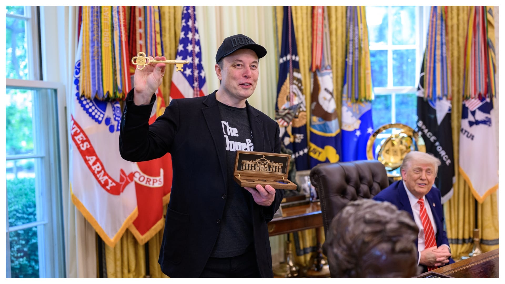 Elon Musk Seen With Black Eyes Bruised Face In White House Social Media ...