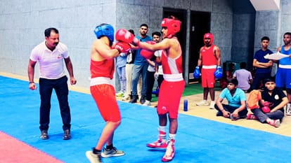Sports News Today:बनारस क्रियेटर्स क्रिकेट लीग में भोजूबीर ब्लास्टर ने ...