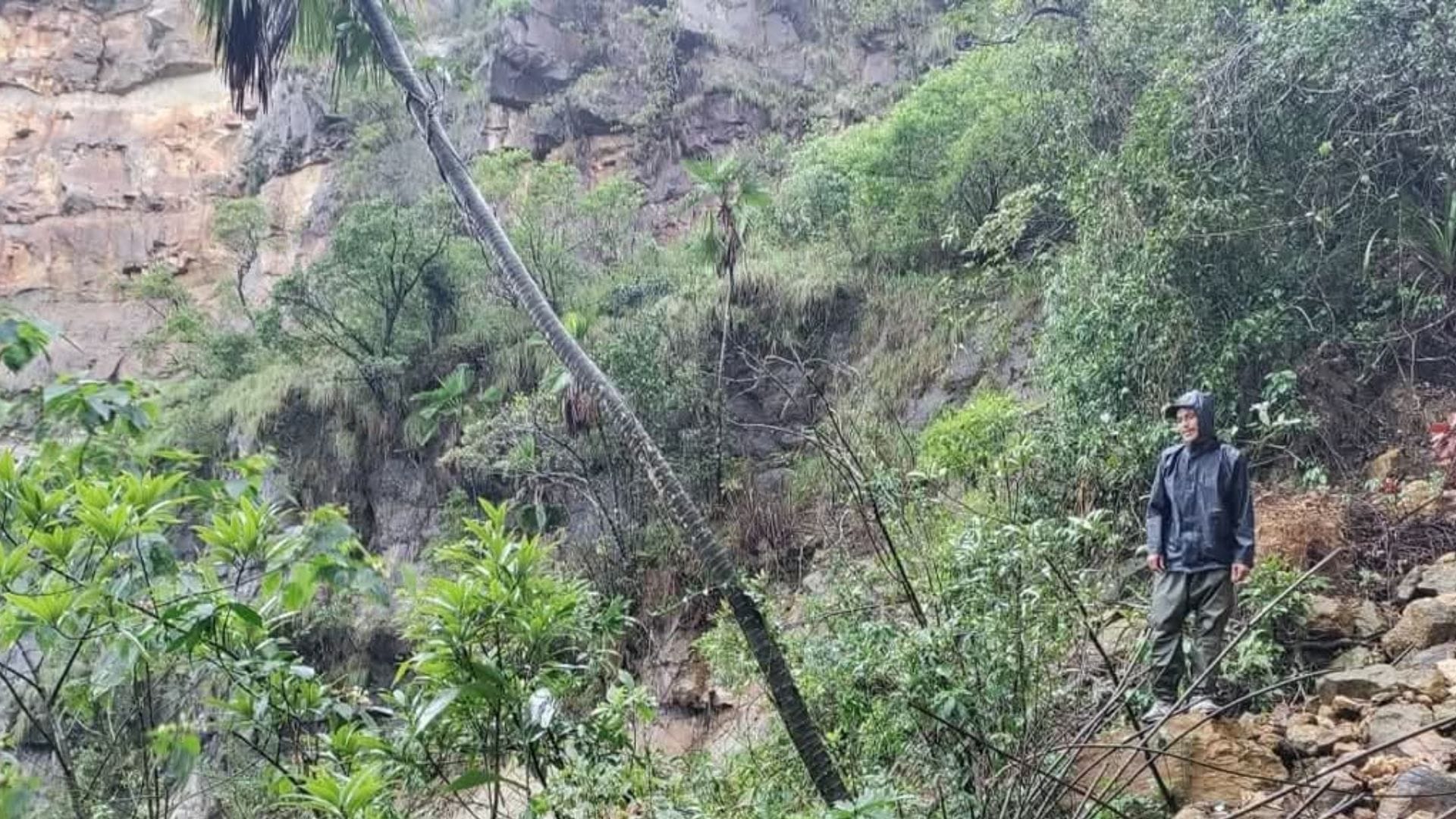 Indore Couple :राजा के शव से पर्स-मोबाइल और चेन गायब, हाथ में बंधी हुई ...