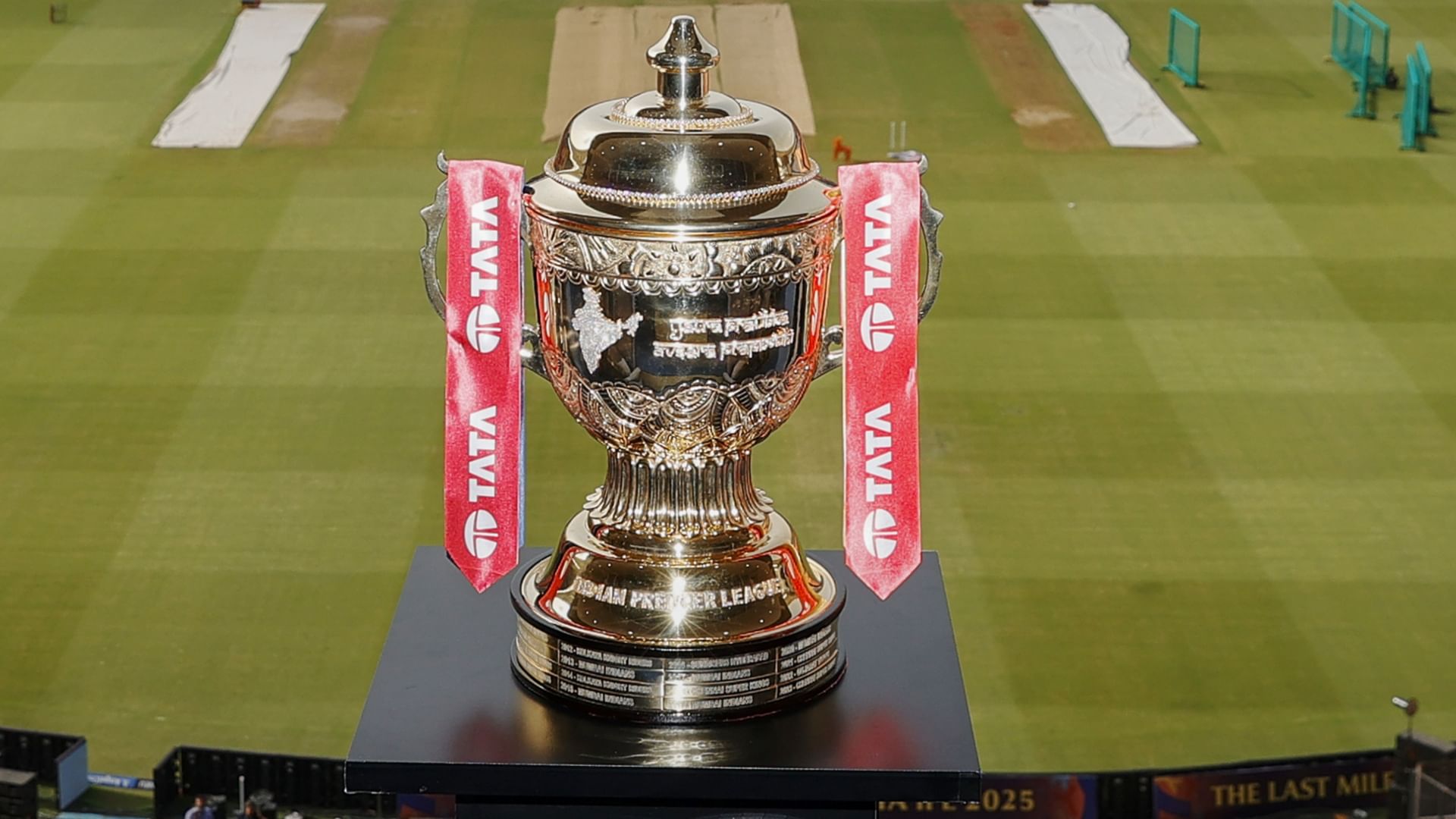 Ipl 2026:लगातार तीसरी बार विदेश में होगी आईपीएल की नीलामी! अगले महीने ...