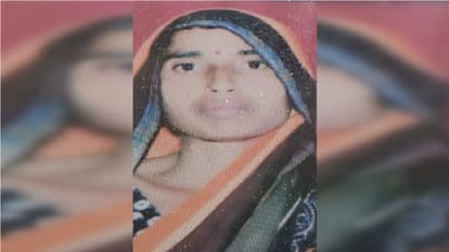 Woman Committed Suicide By Jumping From A 120 Feet High Tower In ...