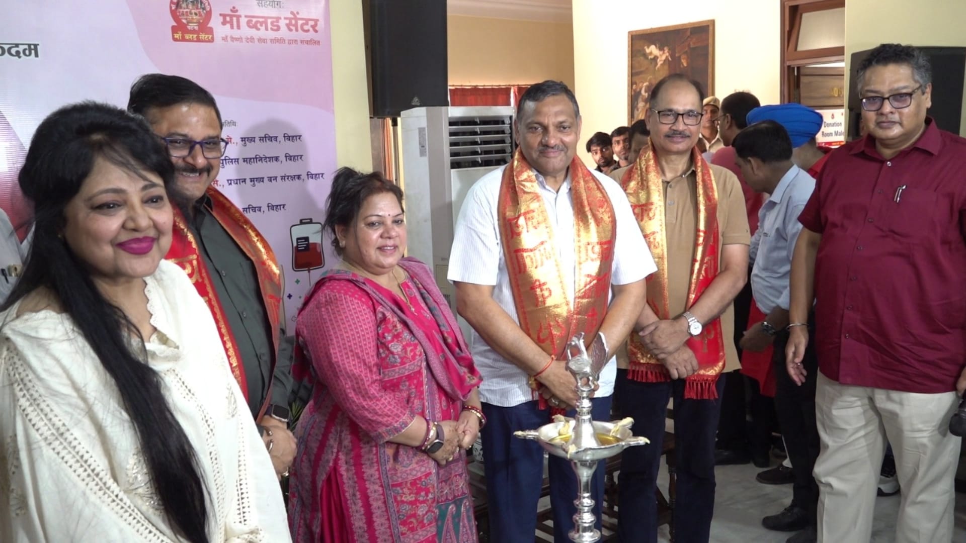 Bihar : World Blood Donor Day Celebrated Dgp Vinay Kumar Inspired ...