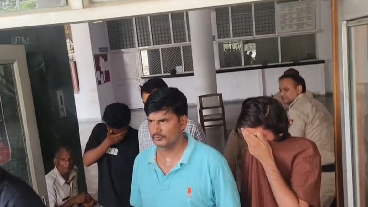 Two Henchmen Of Bhanu Rana Gang Caught With Hand Grenade - Amar Ujala ...