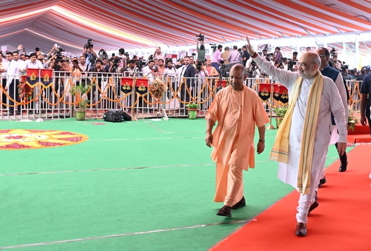 अमित शाह बोले:योगी सबसे सफल और लोकप्रिय सीएम, दंगामुक्त हो चुका प्रदेश ...