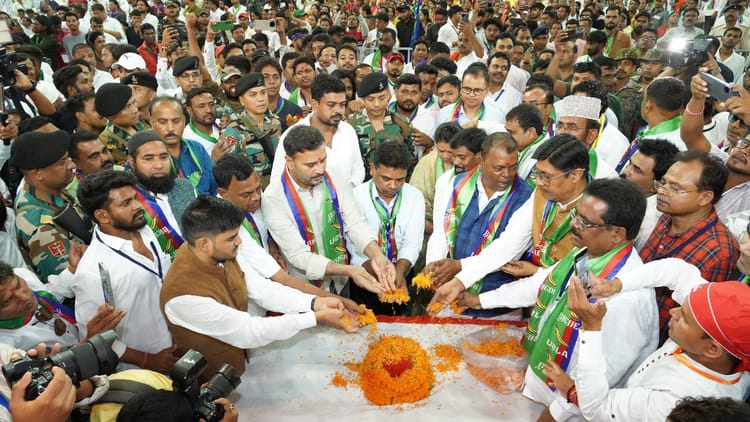 Jharkhand: हेमंत सरकार से जनता त्रस्त, उखाड़ फेंकने की करें तैयारी ...