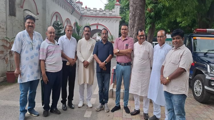 Case Of Assault On Businessman Victim Met Ssp In Bareilly - Amar Ujala Hindi News Live ...