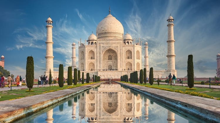 Taj Mahal:ताजमहल में अब पर्यटक नहीं होंगे चोटिल, एएसआई ने मकबरे से ...