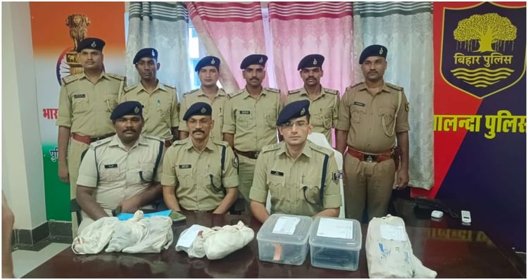 Bihar: Mini Gun Factory Busted, Husband And Wife Arrested, Large ...