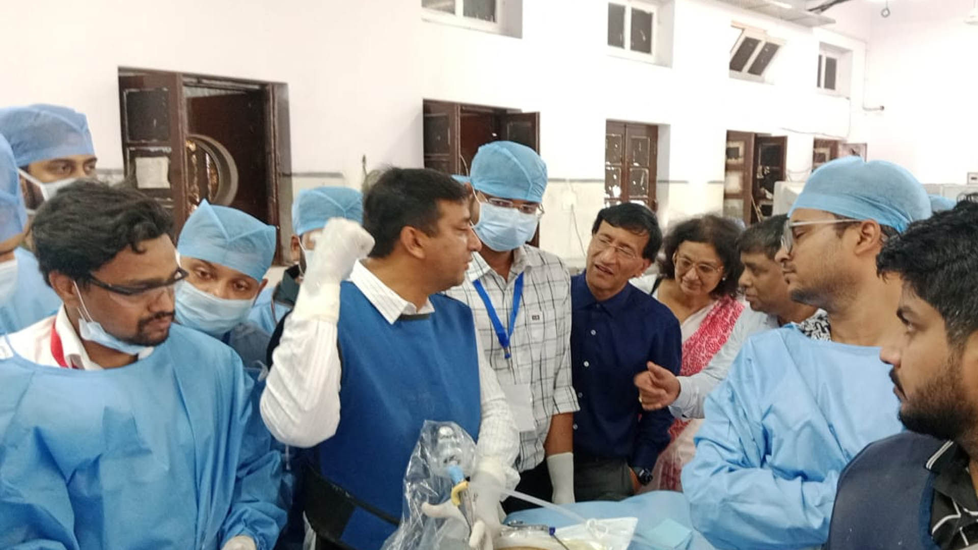 Kanpur: Stitchless Spine Surgery Learnt On Dead Body In Cadaver ...