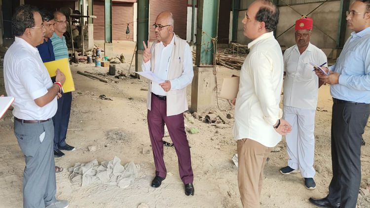 Kanpur: Dm Inspected The Rto Training Center, Found Many Flaws ...