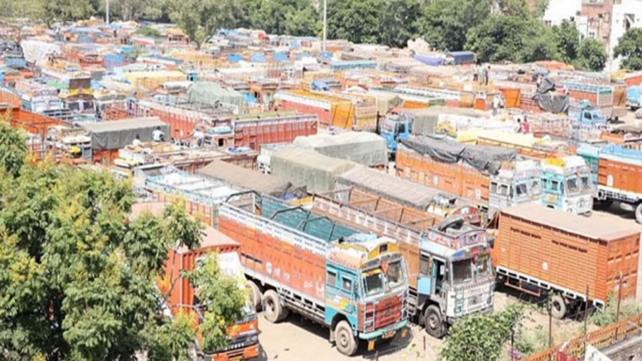 Ujjain News: Terror Of Diesel Thief Gang On Nagda Highway - Madhya ...