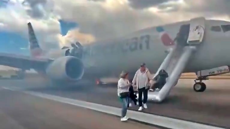 American Airlines Fire:विमान के पहियों में आग लगी तो जान बचाकर ऐसे भागे ...