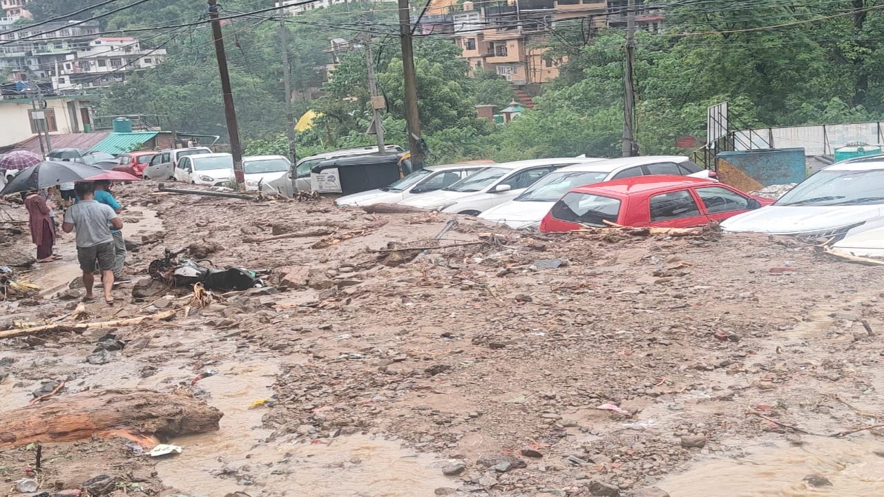 Himachal Cloudburst Wreaks Havoc Again In Mandi, Many Vehicles Buried Under Debris, Devastation ...