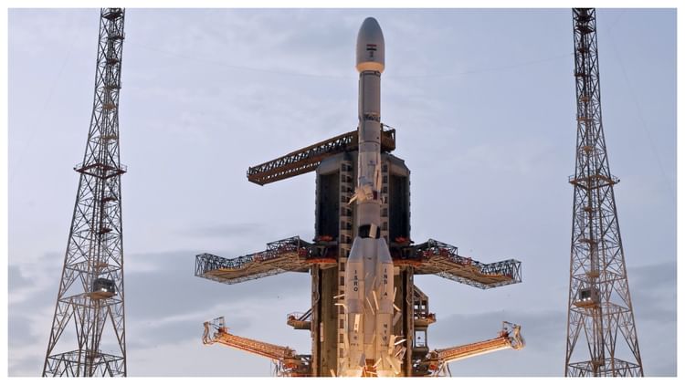 Isro Nasa Joint Mission Nisar Mission Enters Critical 90-day Commissioning Phase - Amar Ujala ...