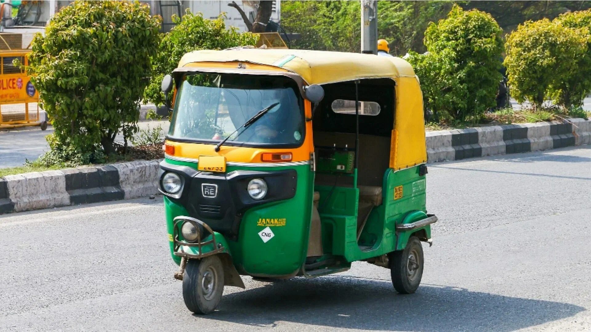 Mumbai Woman Says Auto Rickshaw Driver Drops Her Mid Way And Questions ...