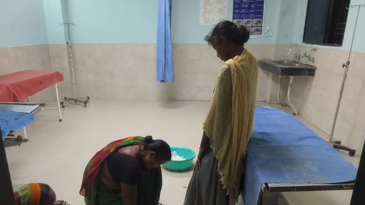 Bihar Supaul Hospital: Snakebite Victim Subjected To Exorcism In Ot ...