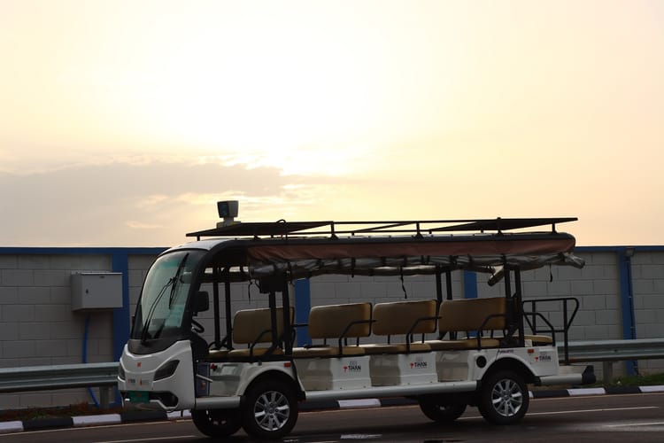 Iit Hyderabad Tihan Rolls Out Ai-powered Driverless Buses, Paving The ...