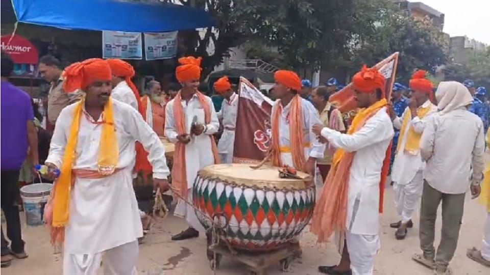 Amazing Supernatural And Unimaginable Scenes Seen In Mathura Cm Yogi ...
