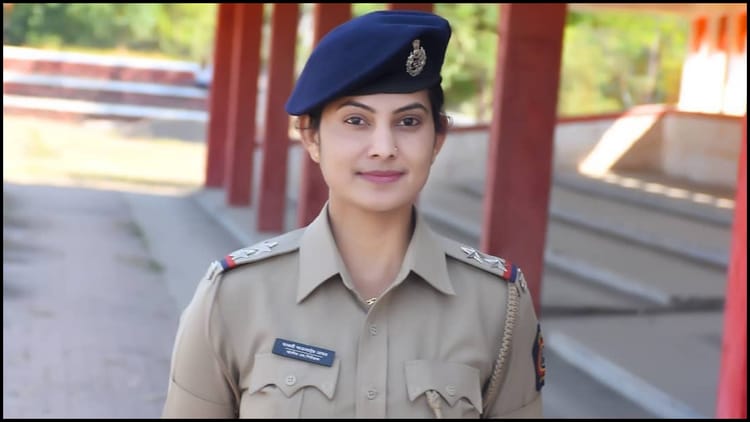 Si Pallavi Jadhav:किसान की बेटी बनी महाराष्ट्र पुलिस की शेरनी, जानें Si ...