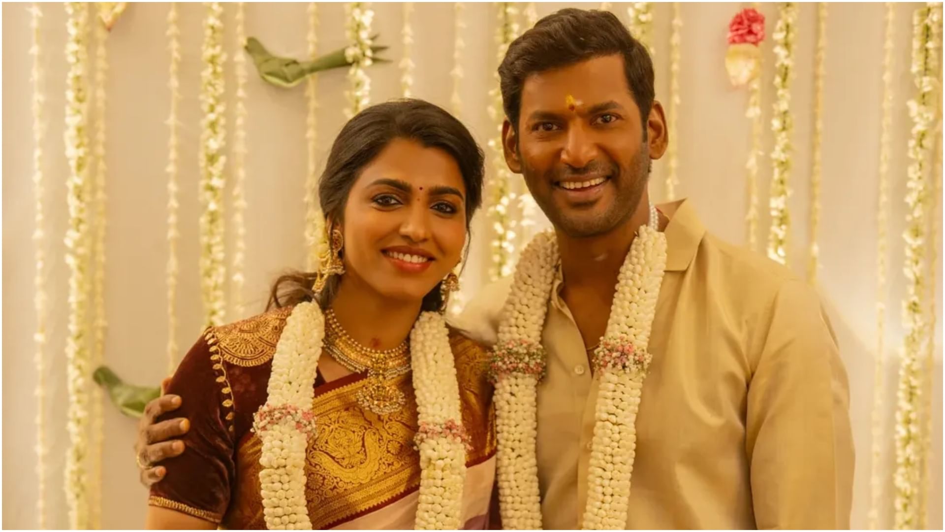 Tamil Actor Vishal Engaged With Actress Sai Dhanshika He Shares The Photos Of The Occasion ...