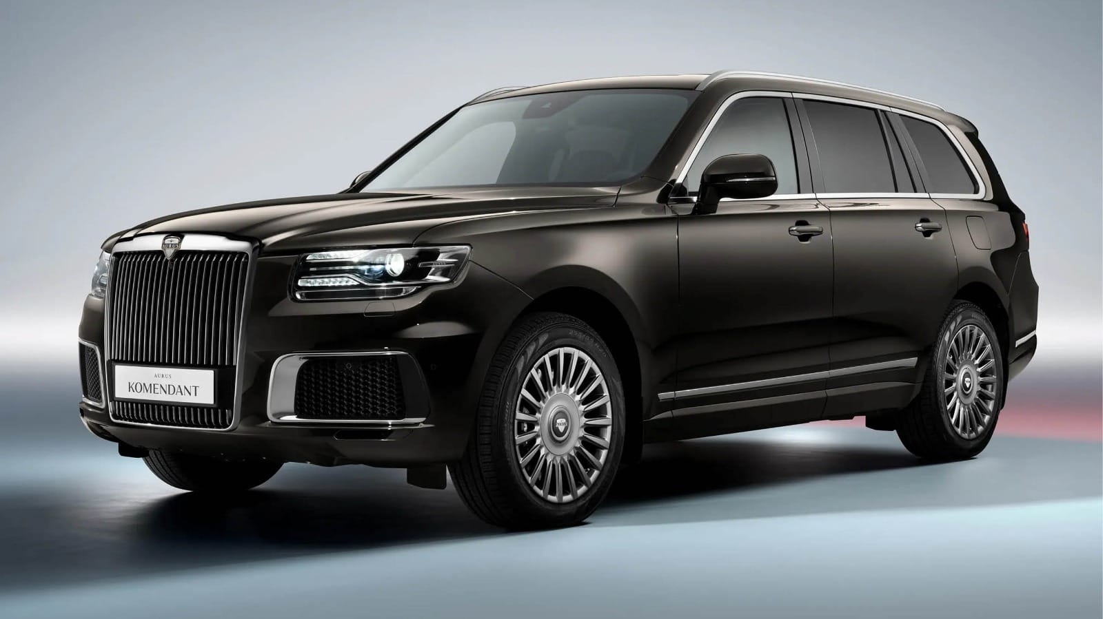 Aurus Senat:'चलता-फिरता किला' कहलाने वाली कार, जिसका पीएम मोदी और पुतिन ने किया इस्तेमाल - Pm ...