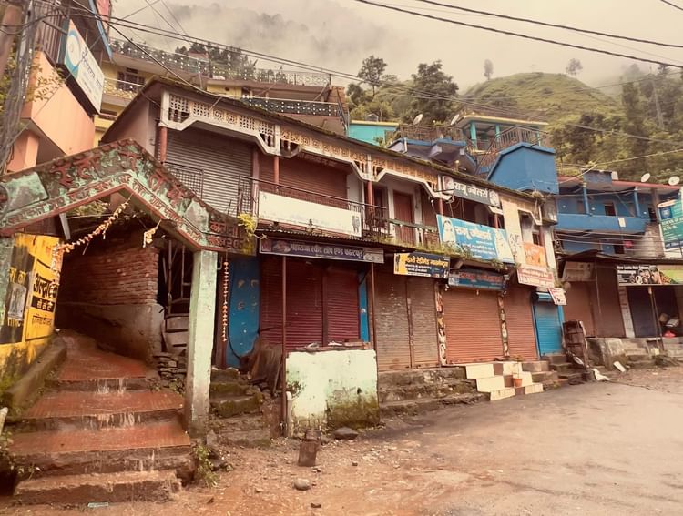 Chamoli: Land Subsidence Increasing In Nanda Nagar Seven Buildings ...