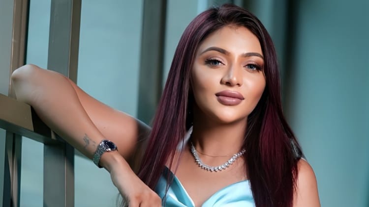 Nikita Ghag:निकिता घाग ने की डायरेक्टर से 10 लाख की वसूली, एक्ट्रेस ...
