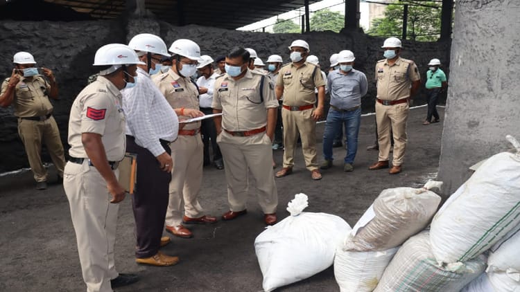 रायगढ़ में अवैध नशे पर कड़ी कार्रवाई:503 किलो गांजा एमएसपी प्लांट में ...