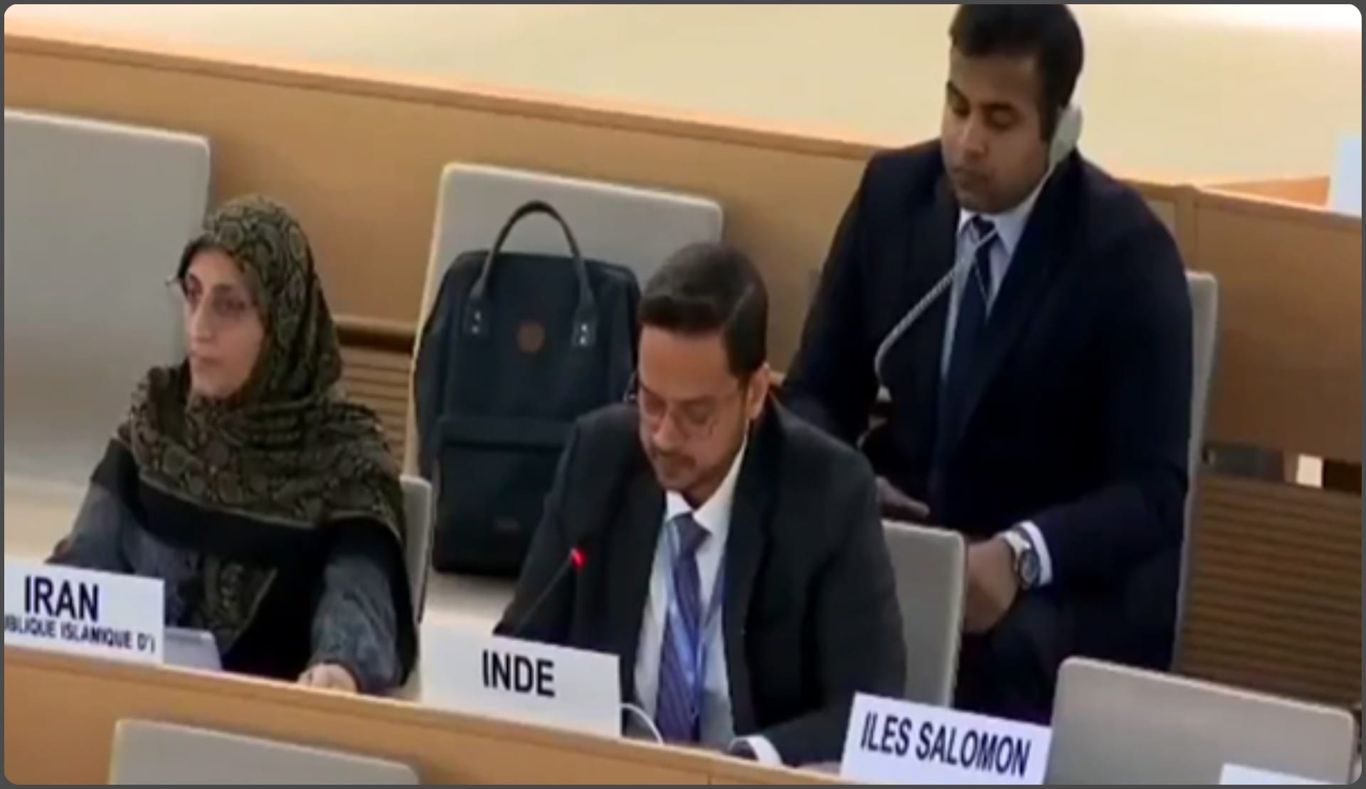 India Retaliates In Geneva; Calls Pakistan A 'garbage Truck', Also ...