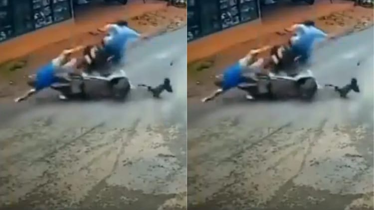 Viral Video:मोबाइल फोन पर बात करते-करते सड़क पार कर रहा था शख्स, चंद ...