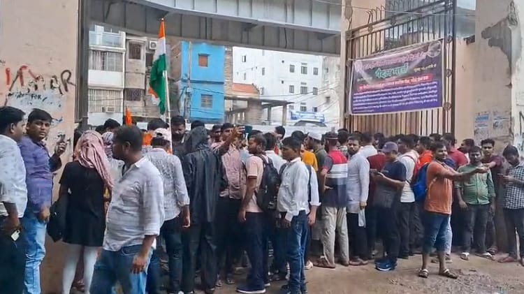 Bpsc Tre 4:पटना में शिक्षक अभ्यर्थियों का प्रदर्शन, Tre 4 के मुद्दे पर ...
