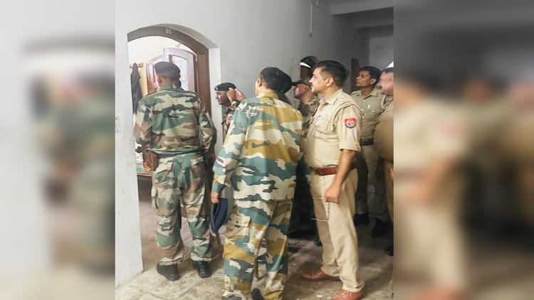 Allahabad University :पीसीबी हॉस्टल में रैगिंग, चार छात्र निष्कासित, आधी रात के बाद छापा पड़ने ...