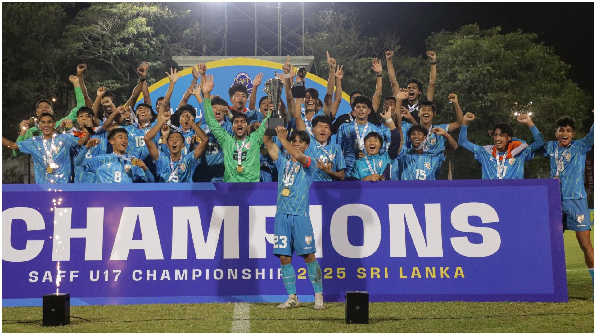 India Wins Seventh Saff Under-17 Title, Beats Bangladesh In Penalty Shootout - Amar Ujala Hindi ...