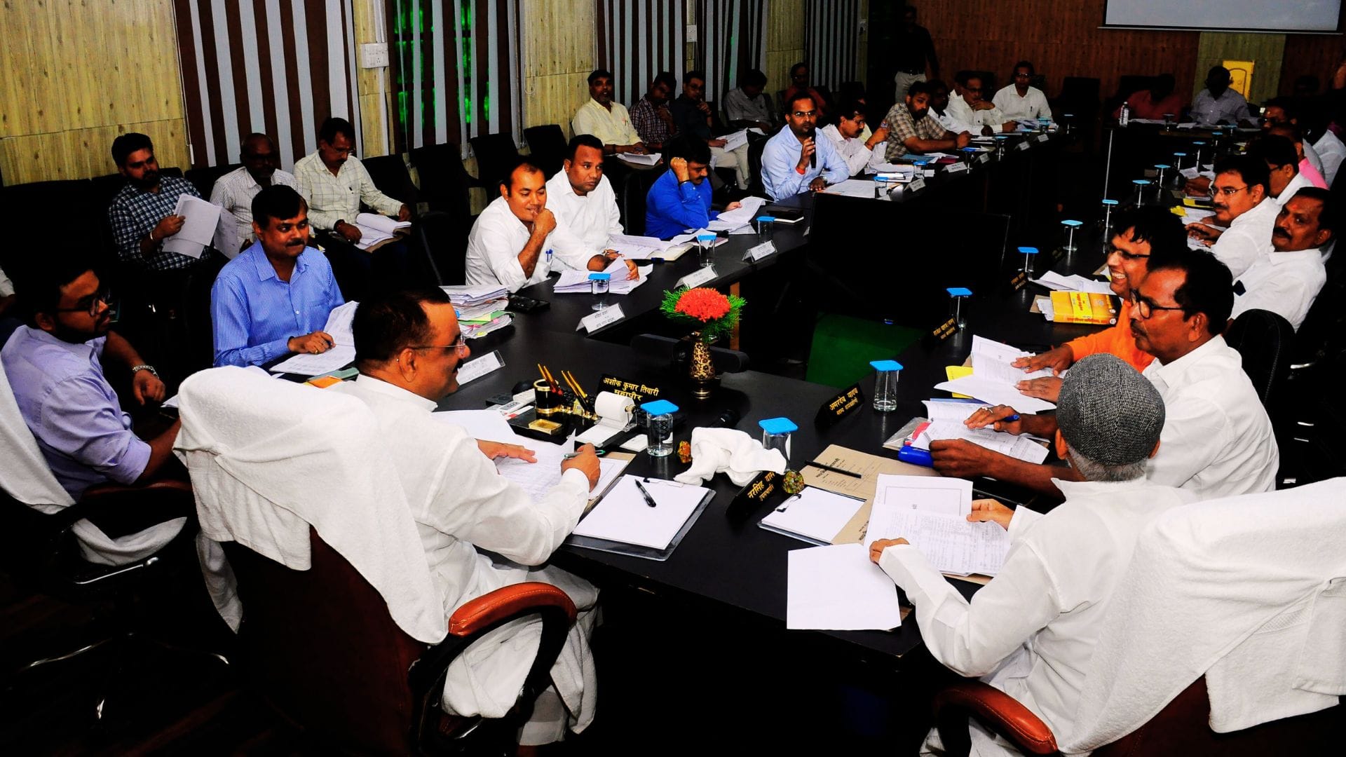 Varanasi News:72 हजार भवन स्वामियों को राहत, पुराना यूजर चार्ज वसूलने ...