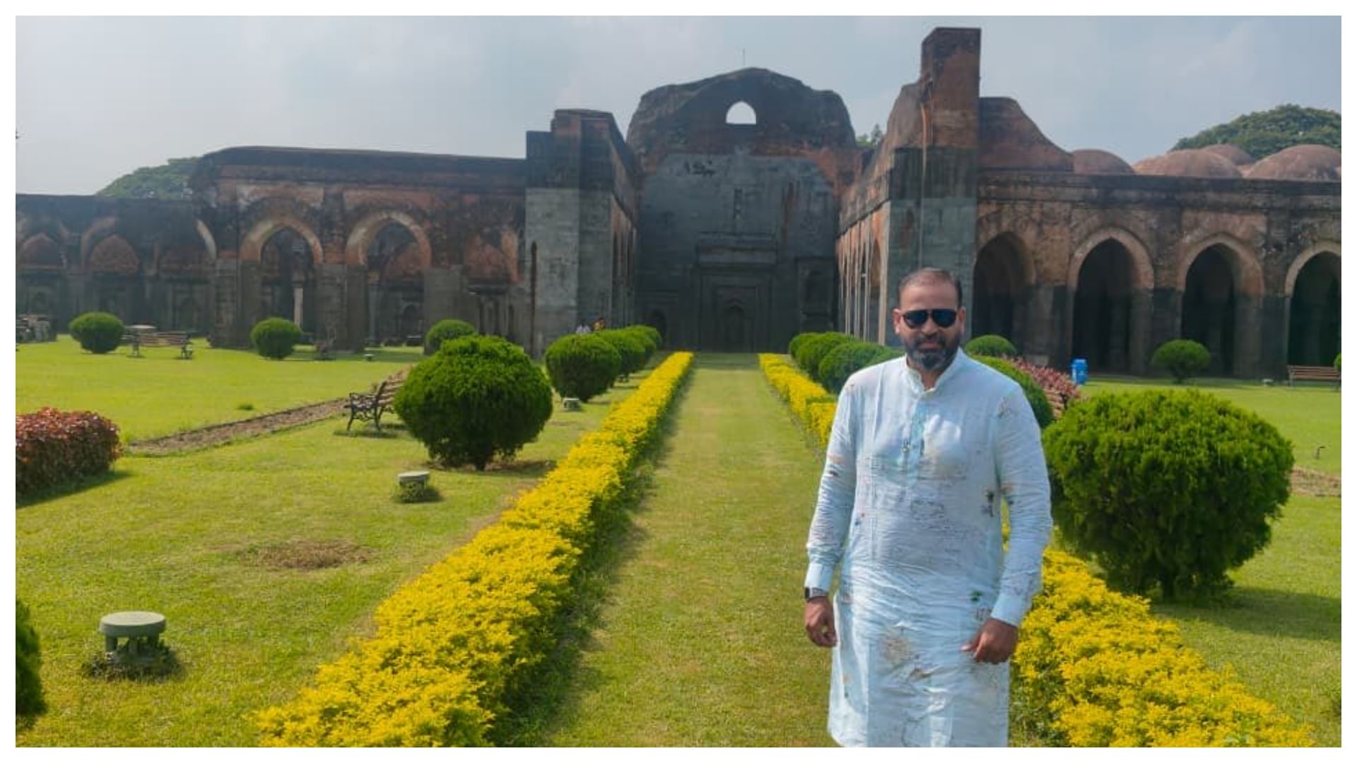 Yusuf Pathan:'अदीना मस्जिद' को लेकर यूसुफ पठान के पोस्ट से विवाद, भाजपा ने बताया 'आदिनाथ मंदिर ...