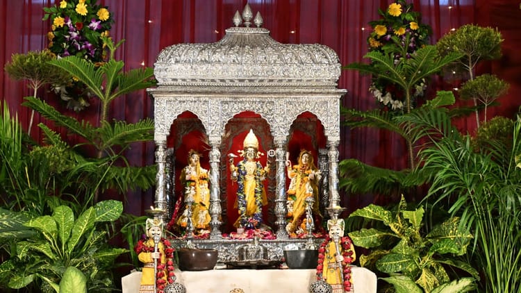 Lord Dhanvantari 328-year-old Tradition Observed In Kashi Devotees ...