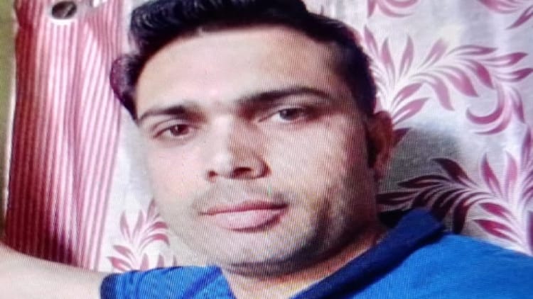 Up:दिवाली पूजन के बाद हापुड़ लौट रहे युवक की सड़क हादसे में मौत ...