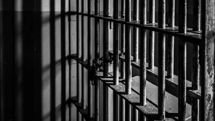 Himachal Former Bank Manager And Two Others Jailed For Giving Kcc Loan On Fake Documents Dhalpur ...