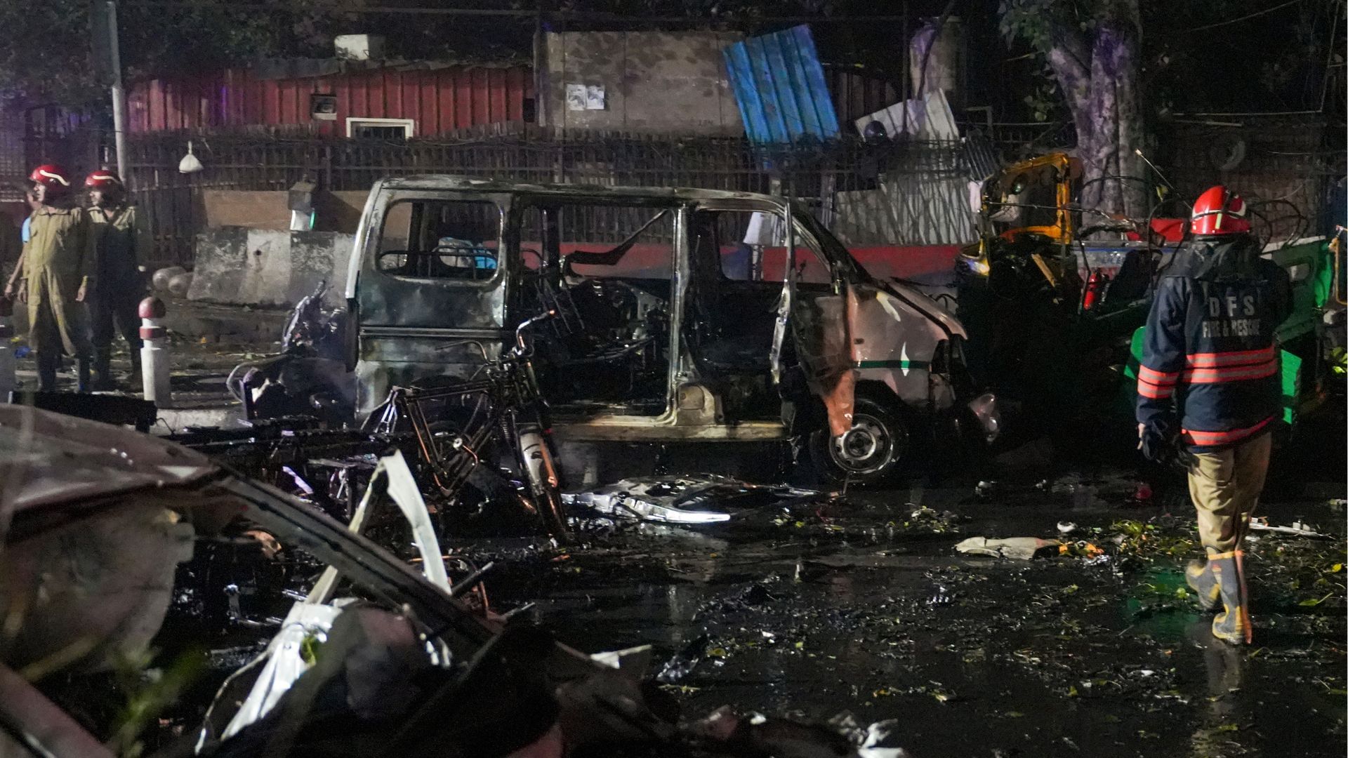 Delhi Blast:सीएनजी सिलेंडर में धमाके की बात गलत, सरकार ने कहा- ये दावा ...