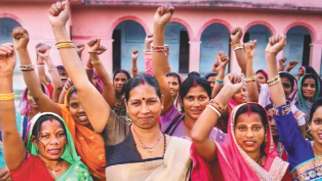 Bihar Election 2025:महिला सशक्तीकरण और विकास ने बदली चुनावी तस्वीर, दस ...