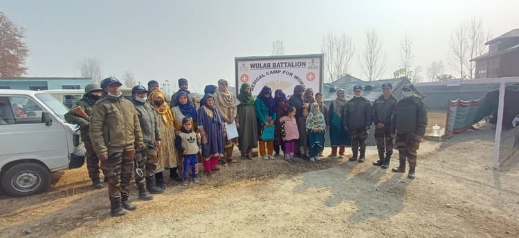 Jammu Kashmir:बांदीपोरा में महिलाओं को दी मुफ्त स्वास्थ्य सेवाएं ...