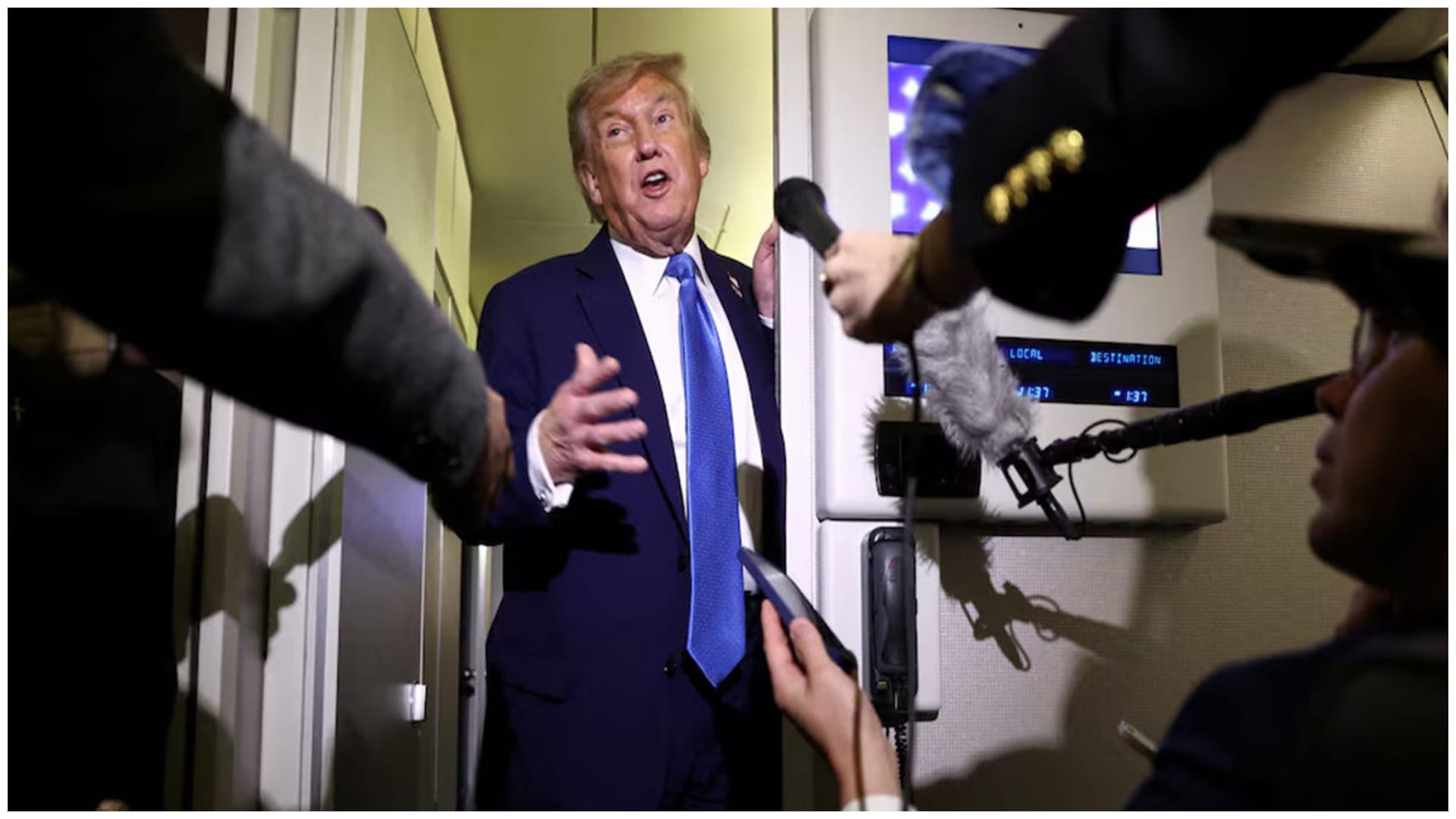 Trump:ईरान ने पार की रेड लाइन? बढ़ते प्रदर्शनों के बीच ट्रंप ने दी ...