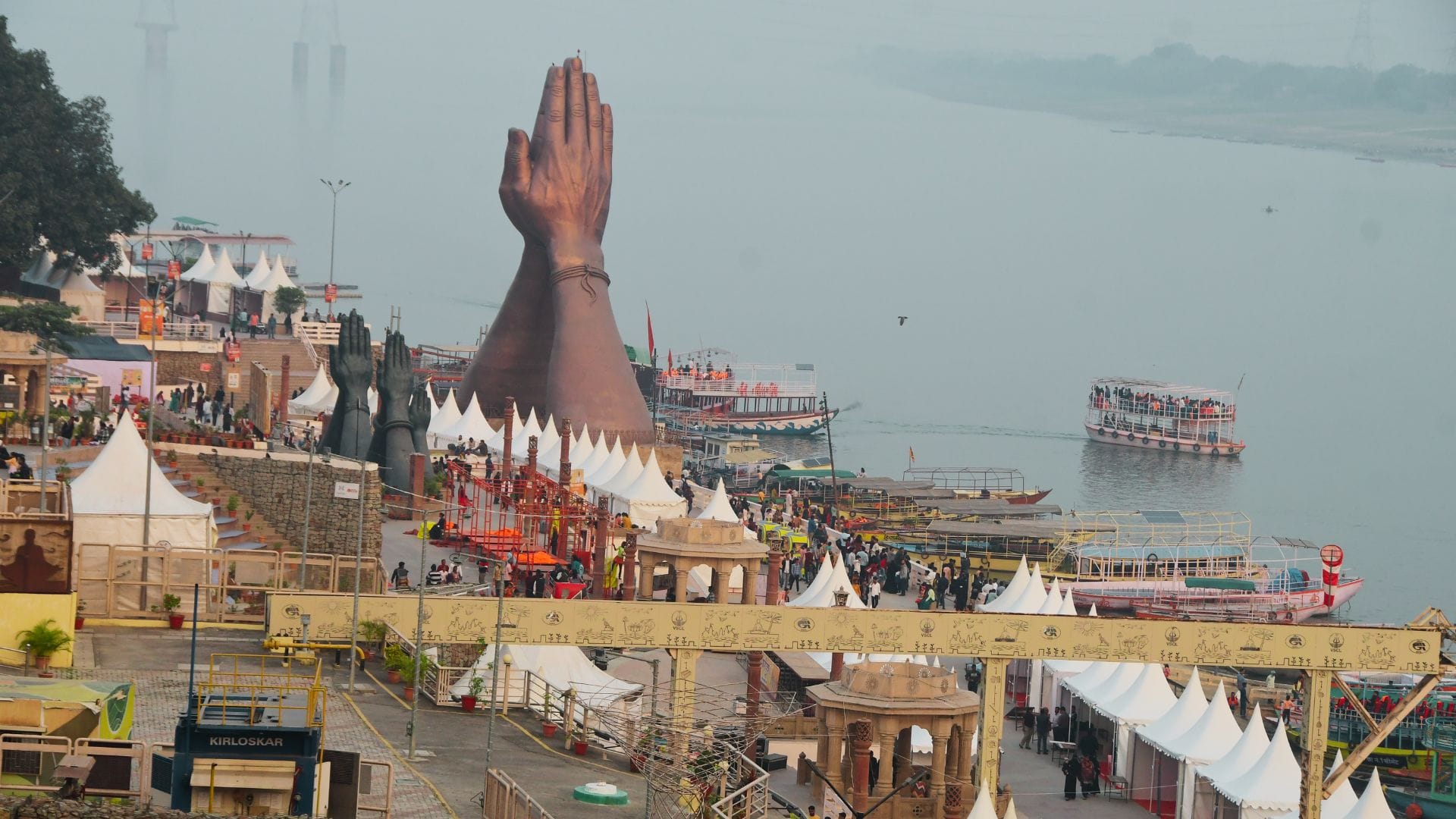 Varanasi Weather:बनारस की हवा पहुंची रेड जोन में, समीर एप पर यलो जोन ...
