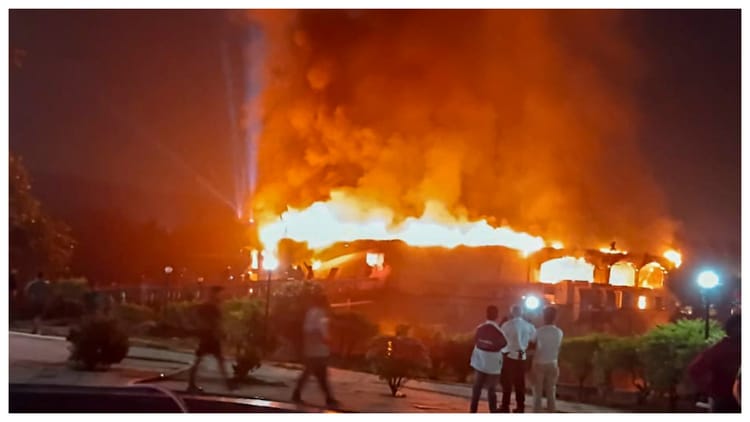 Goa Nightclub Fire:अवैध निर्माण की शिकायत के बाद भी संचालित हो रहा था ...