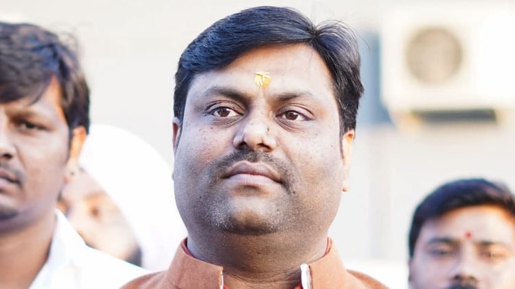 Indore News:भाजयुमो अध्यक्ष की बारात में खुलेआम फायरिंग, महापौर समेत कई ...