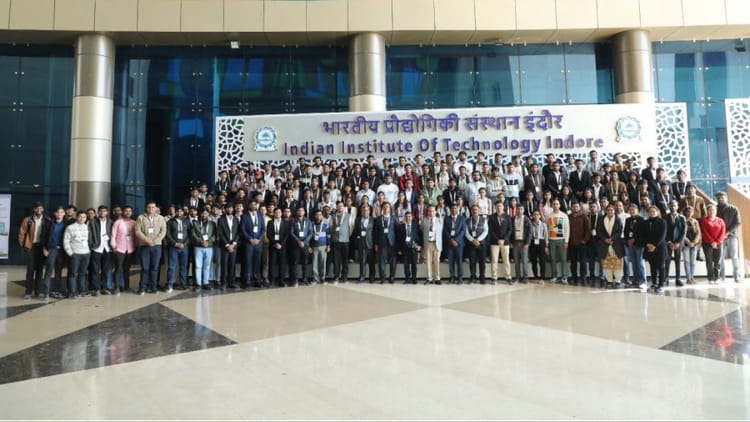 Indore News:iit के सेमिनार में दिखा भविष्य का भारत, देश के 175 विशेषज्ञ ...