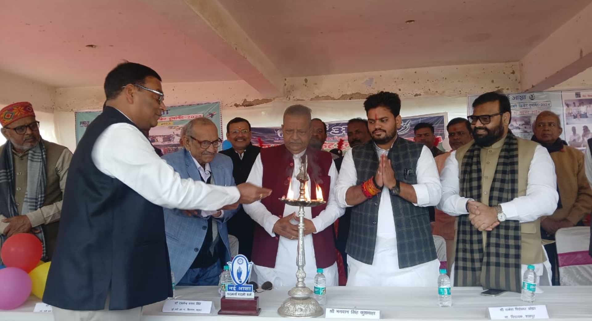 Bihar News:बल्ला-गेंद से बदलेगी तकदीर, मुसहर युवाओं के लिए माता शबरी ...