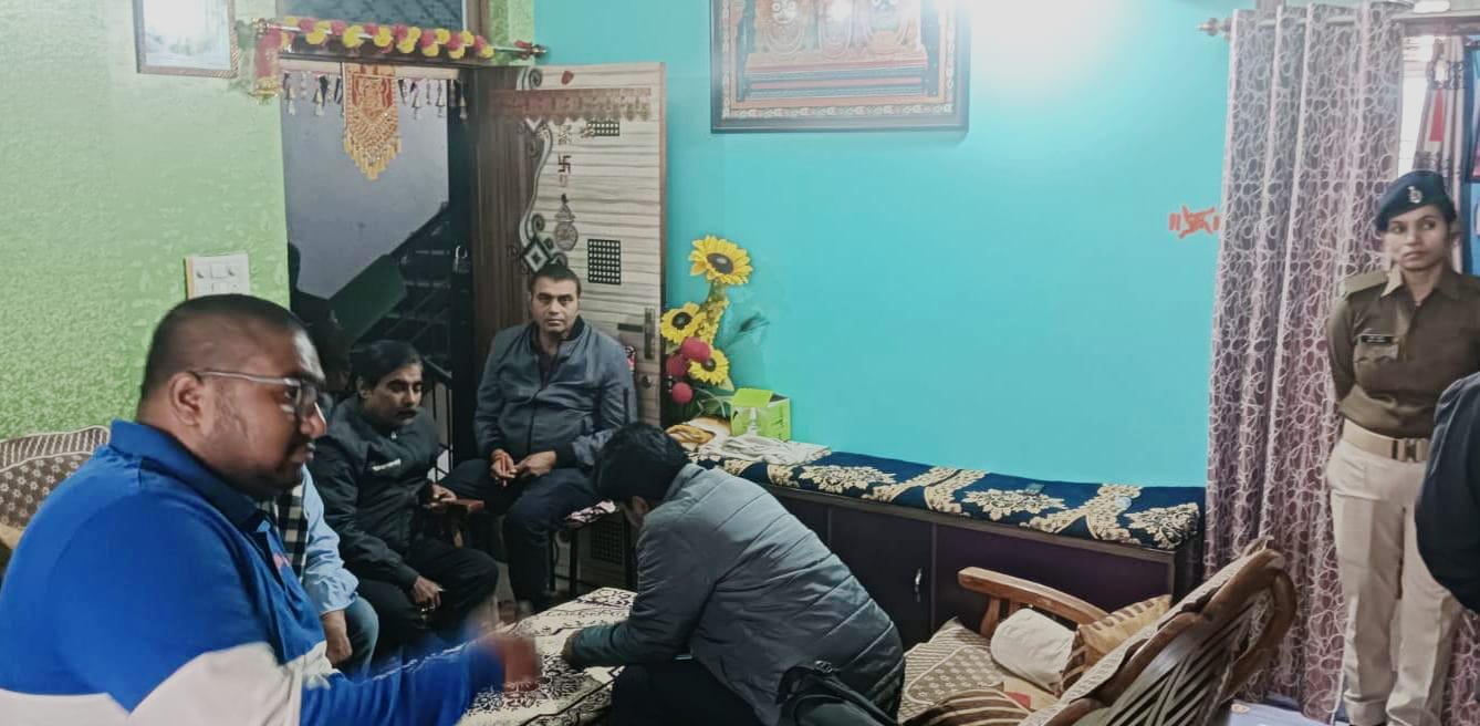 Bihar News:भवन निर्माण विभाग विभाग के बड़े अधिकारी के ठिकाने पर Suv की रेड; 2.82 करोड़ संपति आय ...