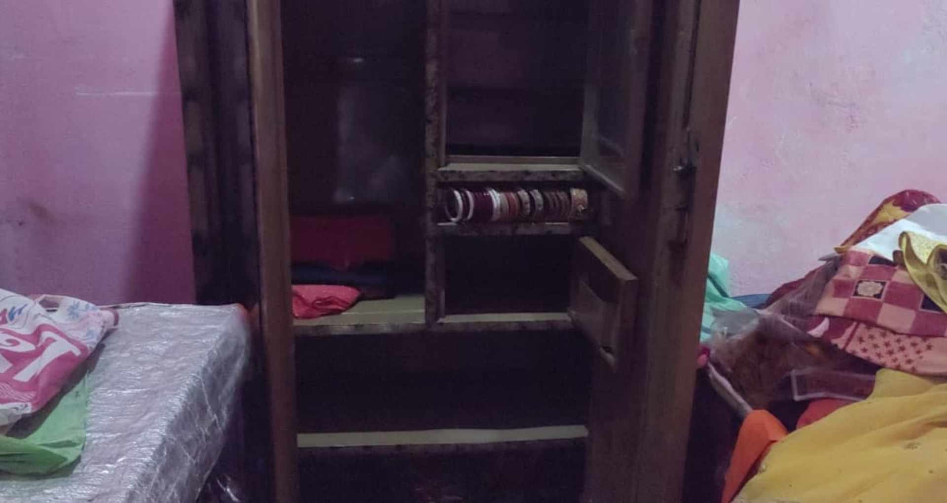 Bihar News:लाखों की चोरी ने हिला दिया छपरा, घरों में तोड़फोड़ और गहनों ...