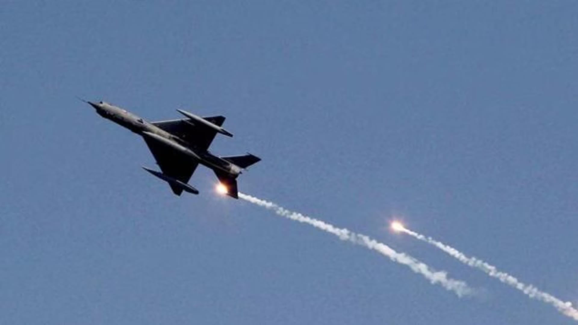 Saudi Warplanes Strike:सऊदी ने यूएई समर्थित अलगाववादियों पर बरसाए बम ...